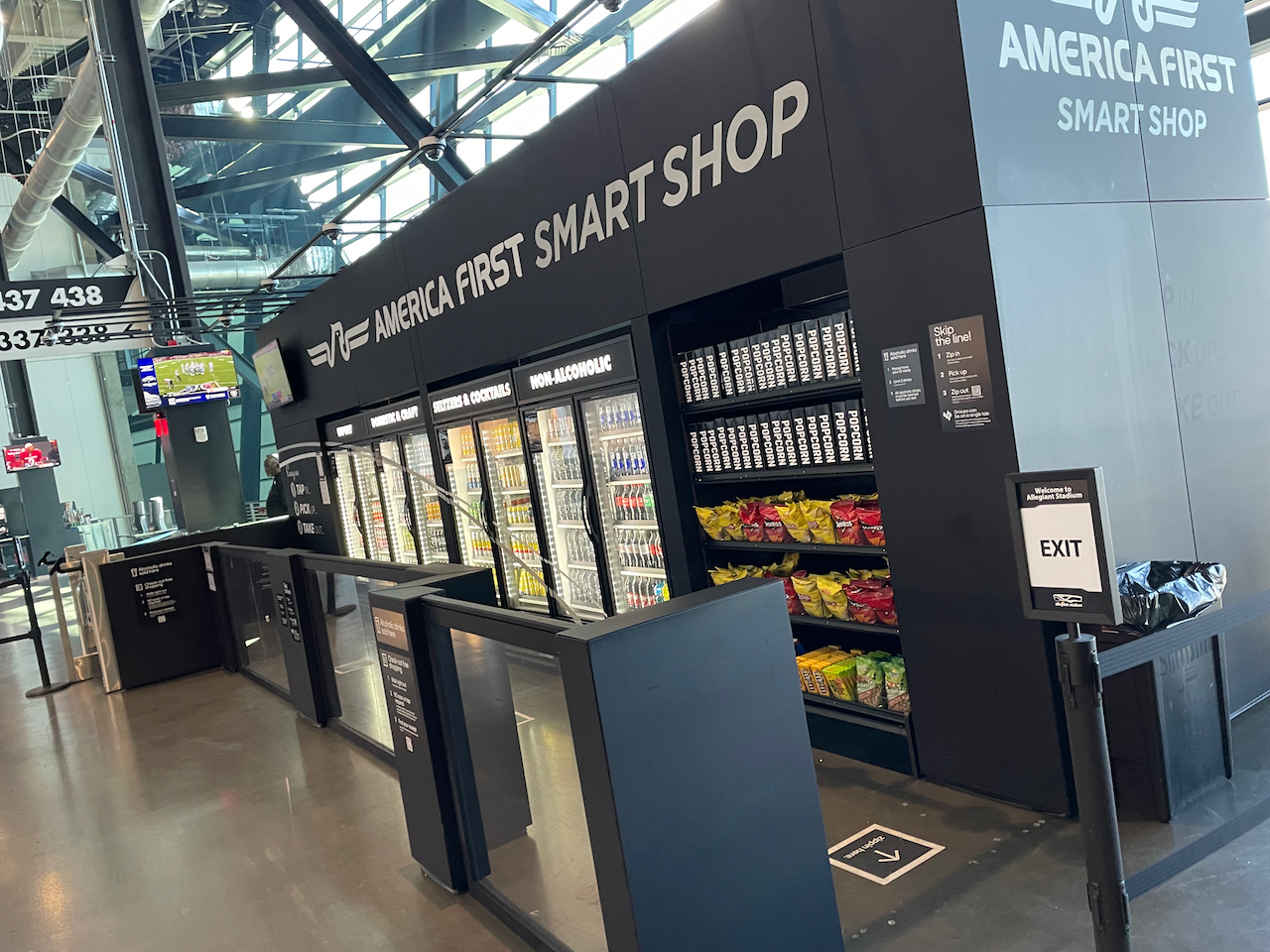 Zippin stores at Allegiant Stadium sold 100K items during 2023 season ...